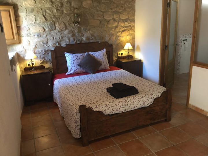 Habitació 1, Bany Priv.+ Dret Cuina - Cal Mas Vell - Avià