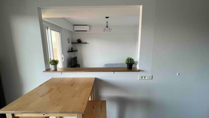 Studio Centre Juan Les Pins, Gare Et Plage à Pied - Antibes