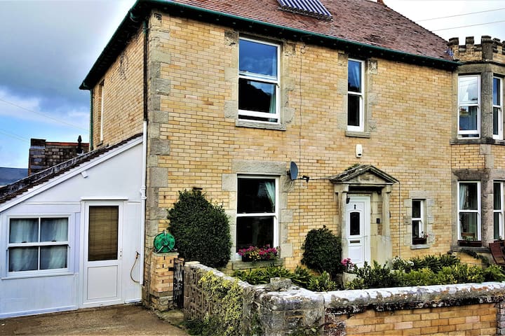 Edwardian Home Near Seafront And Town Centre - 스와니지