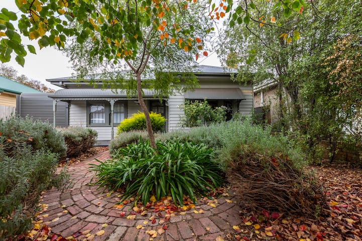 Wefo Cosy Retreat…edwardian Charm! - Lush Gardens - Williamstown