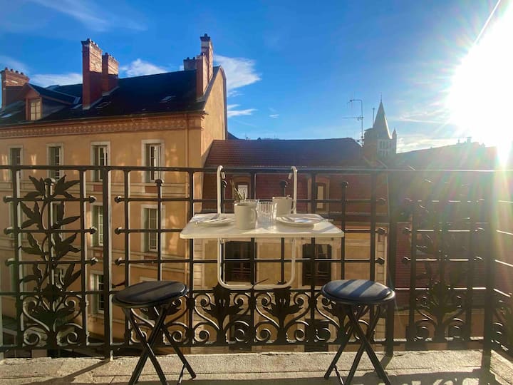 Studio Hypercentre Avec Balcon - Annecy