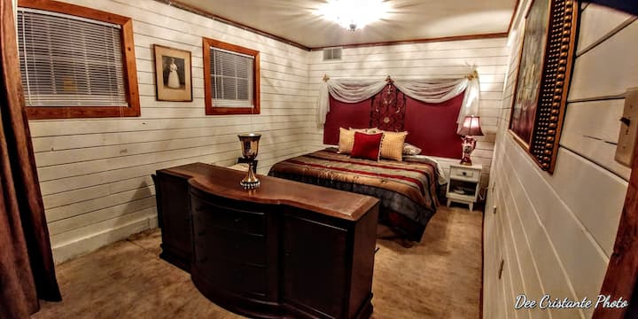 Barn-life @ It's Finest! - Vernon, Canadá