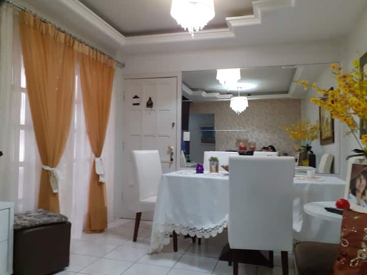 Quarto Casal No Coração  De Jardim Da Penha - Vitoria