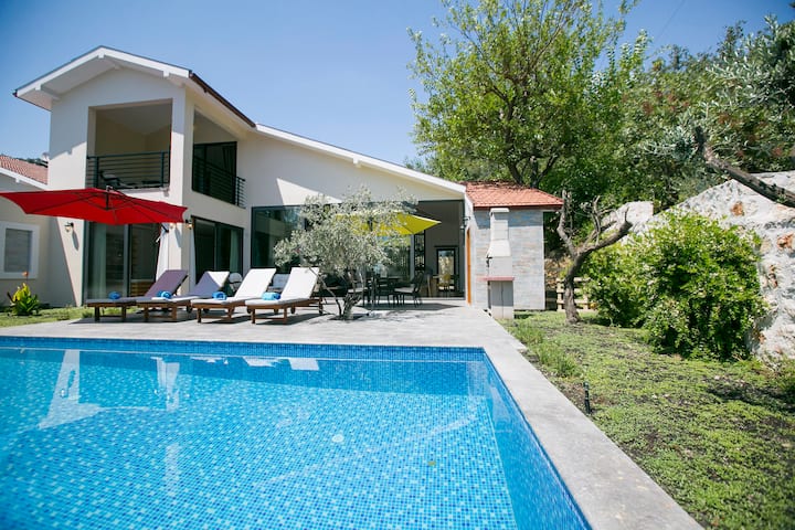 2025-özel Havuzlu Muhafazakar Yazlık Villa Jakuzi - Kalkan