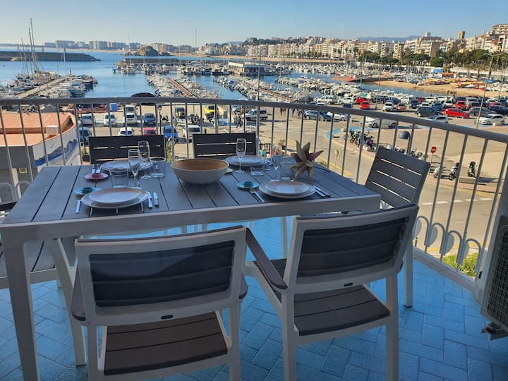 Apartamento Amplio Con Espléndidas Vistas Al Mar - Malgrat de Mar