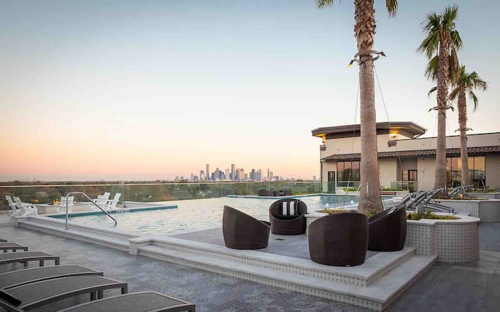Cozy Home Away From Home - Houston, TX