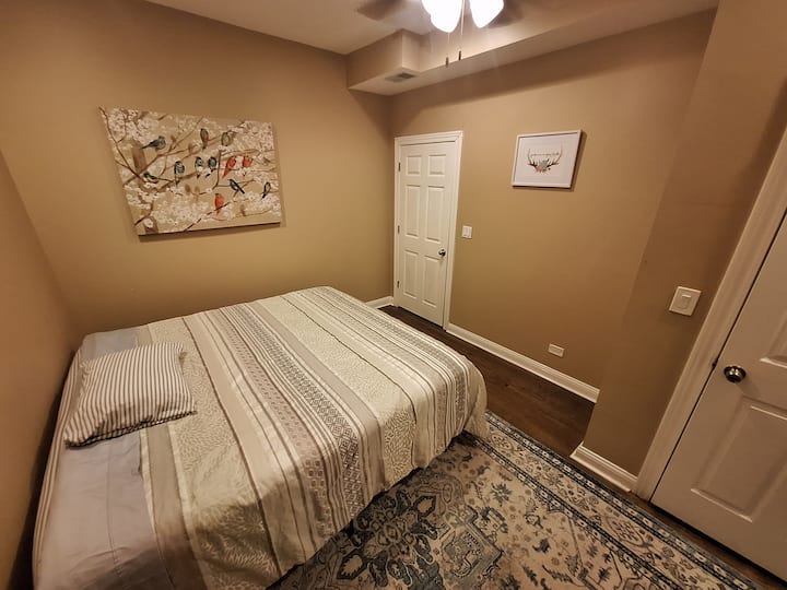 Quiet Room #5 - Chicago, IL
