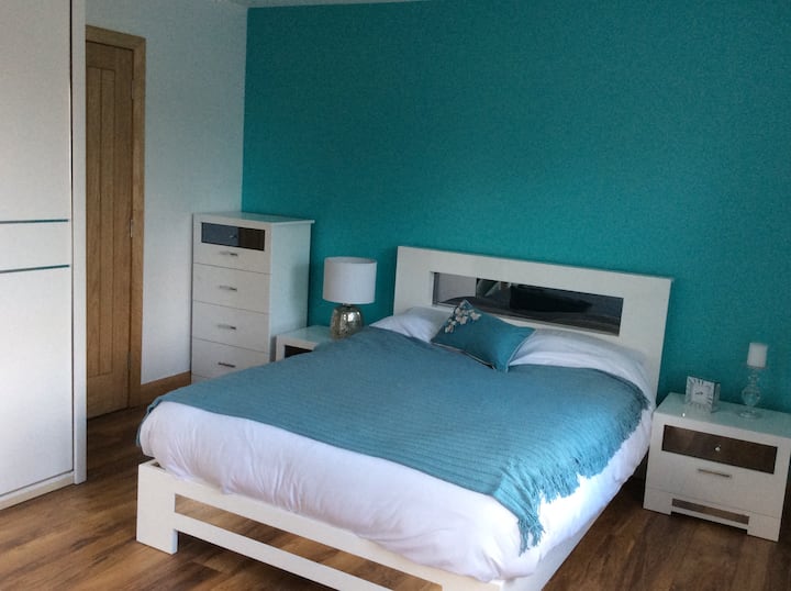 Beautiful Contemporary 5 Bedroom Portstewart Nitb - Coleraine