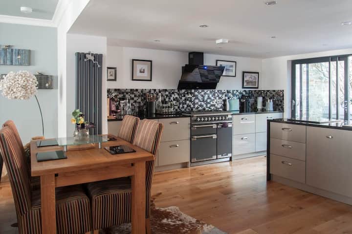 Boutique Cottage Central Wells, Somerset - Glastonbury