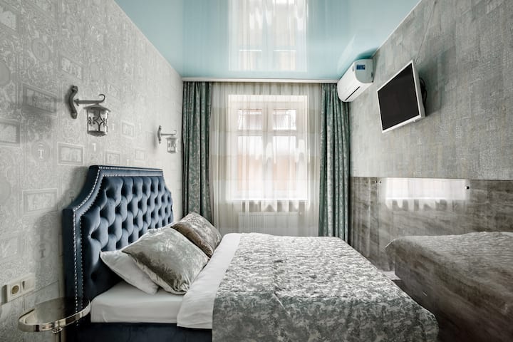 Staroievreiska Street Old Town Historic Apartment - Lviv