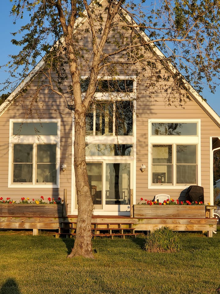 Waterfront Home On Chesapeake Bay - The Jellyfish - Saint Michaels, MD