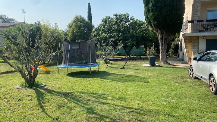 Maison Paisible Avec Jardin En Camargue - Arles