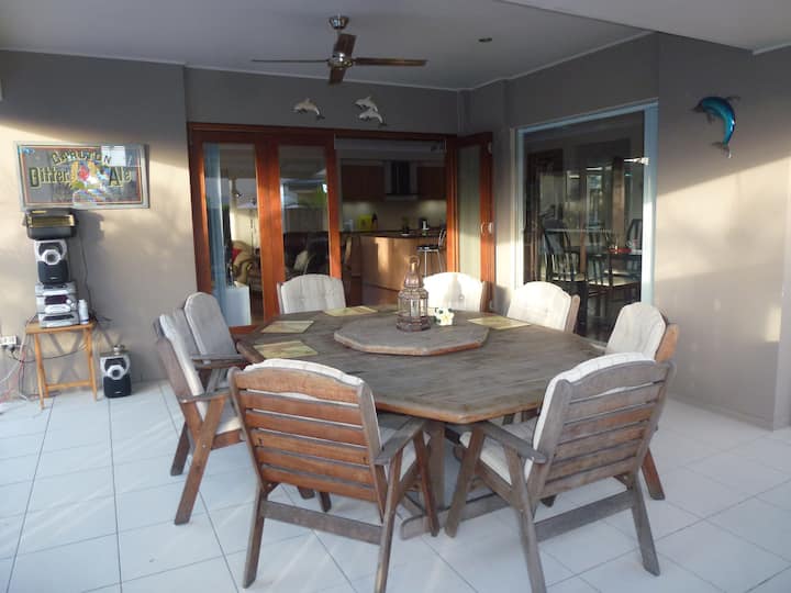 Gold Coast Living At Its Best 4 - Gold Coast