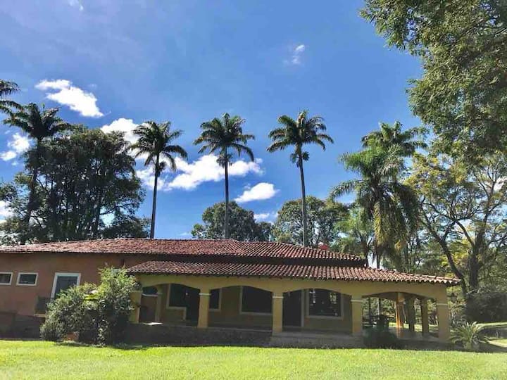 Casa Em Fazenda - Jaguariúna 130 Km De São Paulo - Jaguariúna