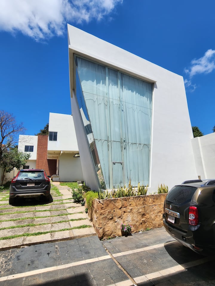 Casa Lámpara En Luque - Paraguay