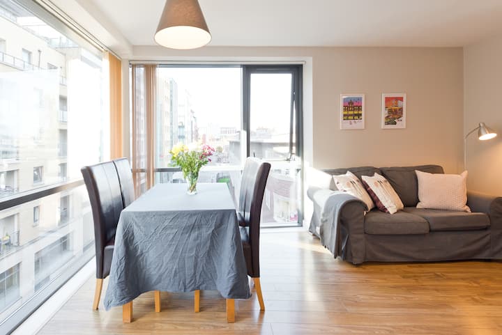 Modern Apartment W/free Parking In Central Dublin - Dublin Airport (DUB)