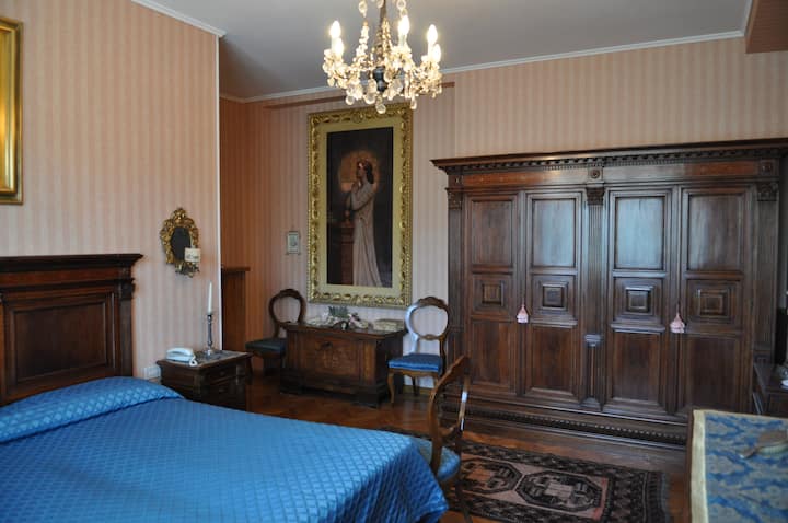 Elegant With Cathedral View + Wifi, Access By Car - 시에나
