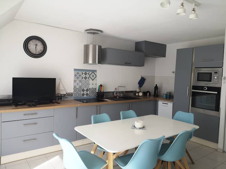 ÎLe Tudy: Appartement 47m2 Balcon à 150m De La Mer - Île-Tudy