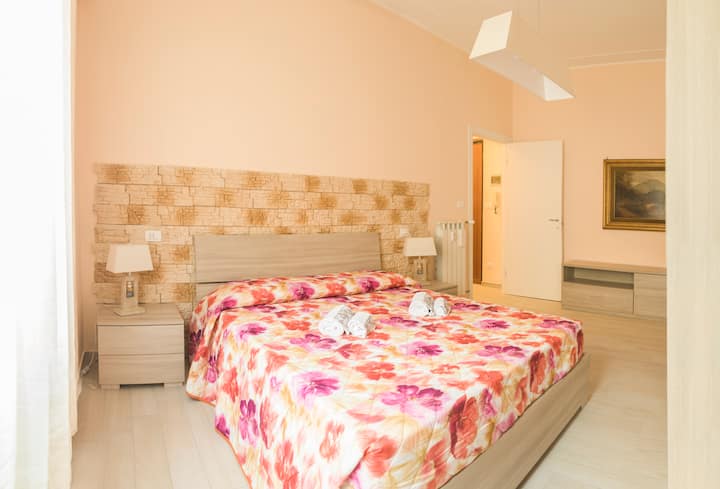 Cozy Apartment Only 5 Minutes To San Pietro - Rom