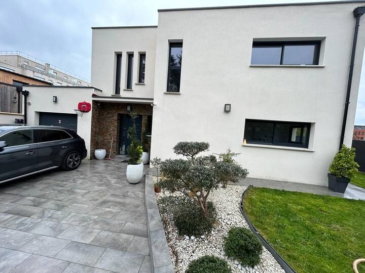 Grande Maison Avec Piscine - Le Mans