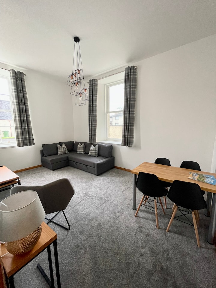 Old Edinburgh Court Apartment - Inverness