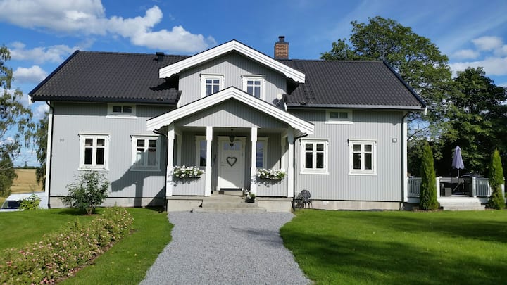 Røne Nordre, Enebolig På Stange - Stange