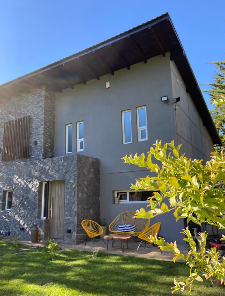 Hermosa Casa Con Vista Al Lago Nahuel Huapi - San Carlos de Bariloche