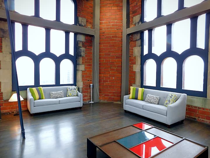 One Of A Kind Condo In Cleveland! - Cleveland, OH