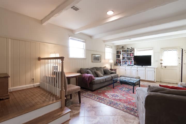 Private Lower Level Near Old Town - Alexandria, VA