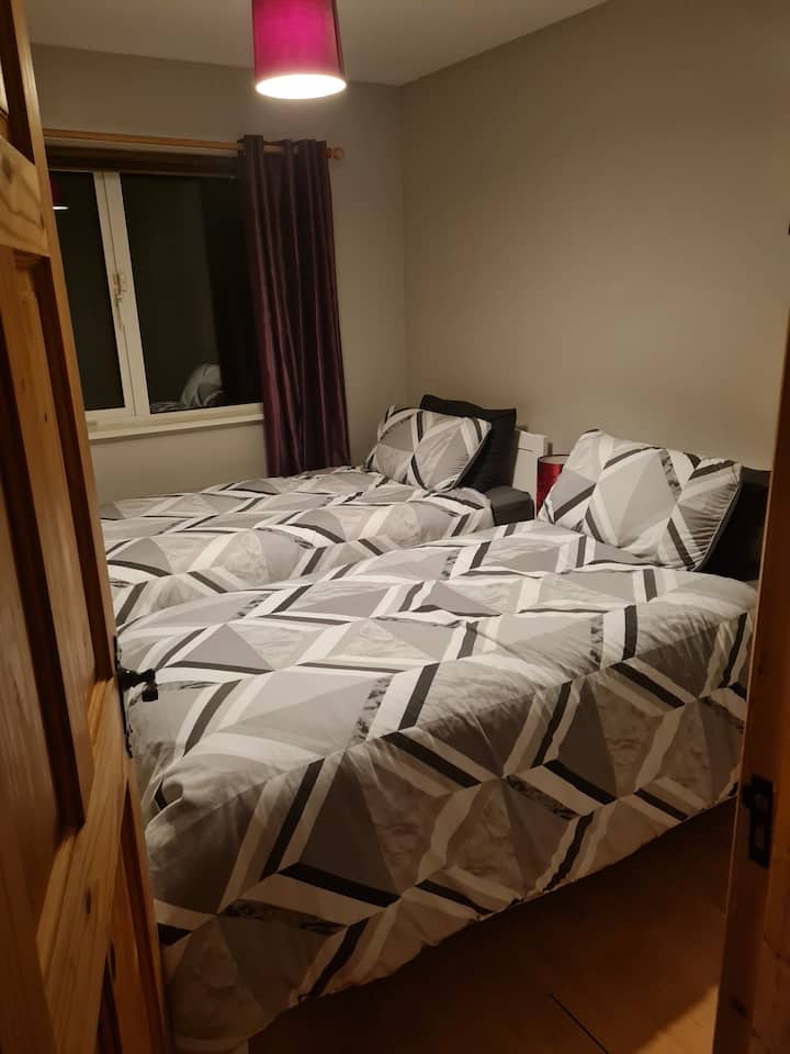Twin Room 10 Mins Walk From Portlaoise Town Centre - Portlaoise