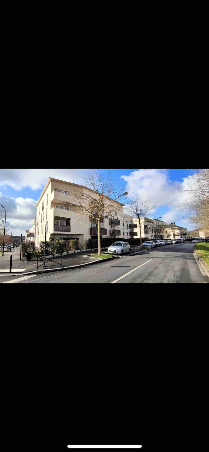 Appartement F2 Avec Balcon - Meaux