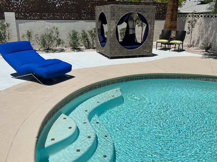 Cheerful House With Pool ! - Las Vegas, NV