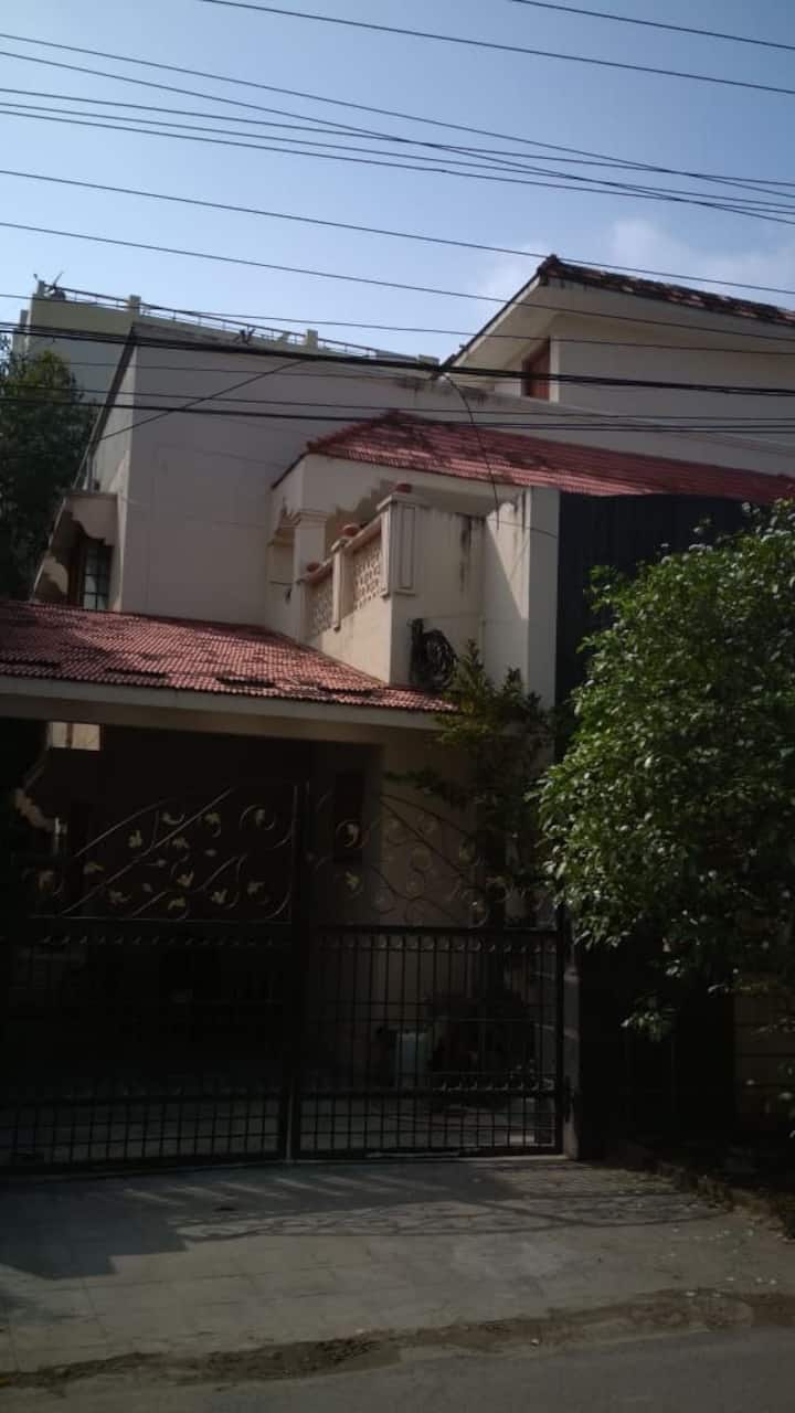 Yapral Lake Holiday Rentals & Homes - Balaji Nagar, Secunderabad, India ...