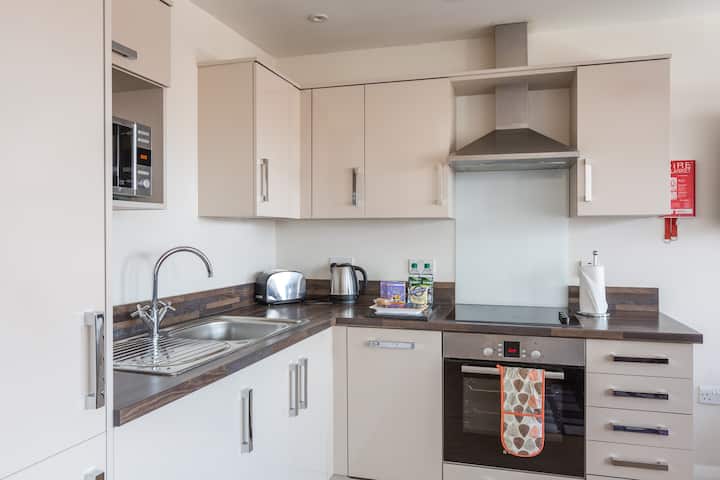 Deluxe Two Bedroom Apartment At City Wall House By House Of Fisher - Reading