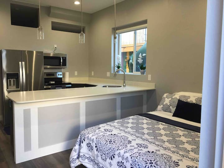 Beautiful, Cozy Studio Backyard Apartment. - Cedar City, UT