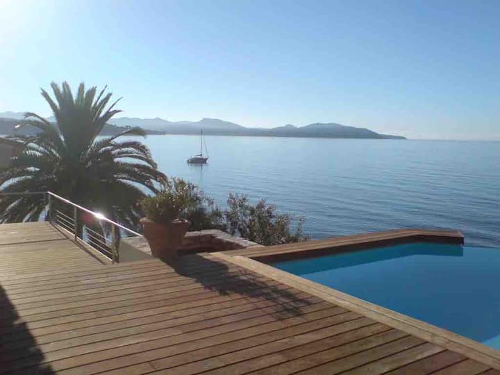 Villa Contemporaine ,Les Pieds Dans L’eau - La Ciotat