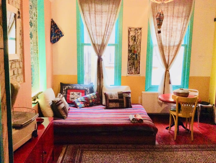 Historic Old City Studio Apt Balat2 - Apartments for Rent in Istanbul ...