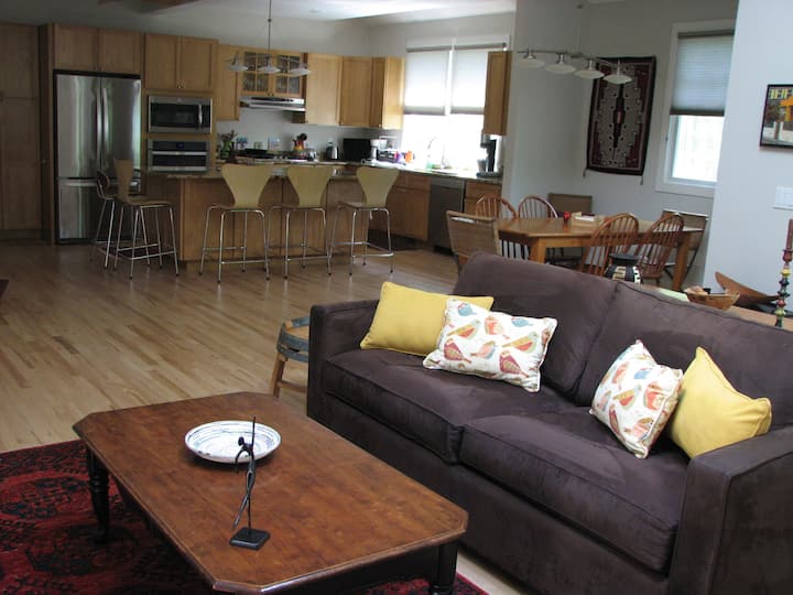 Sag Harbor Pearl - Bridgehampton, NY