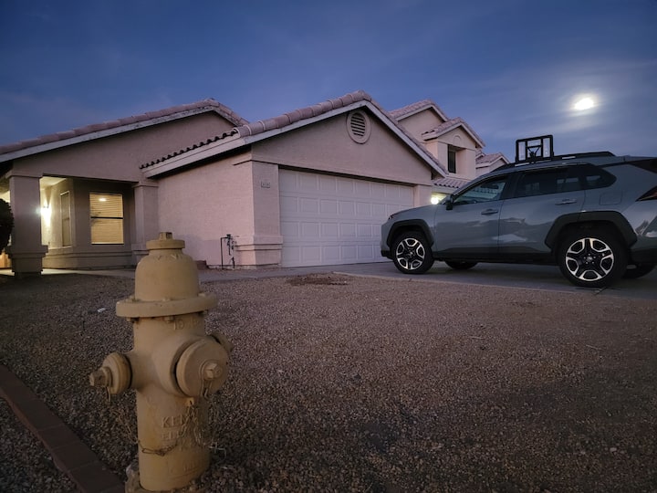 Glendale Hideaway-comfy Home - Glendale, AZ