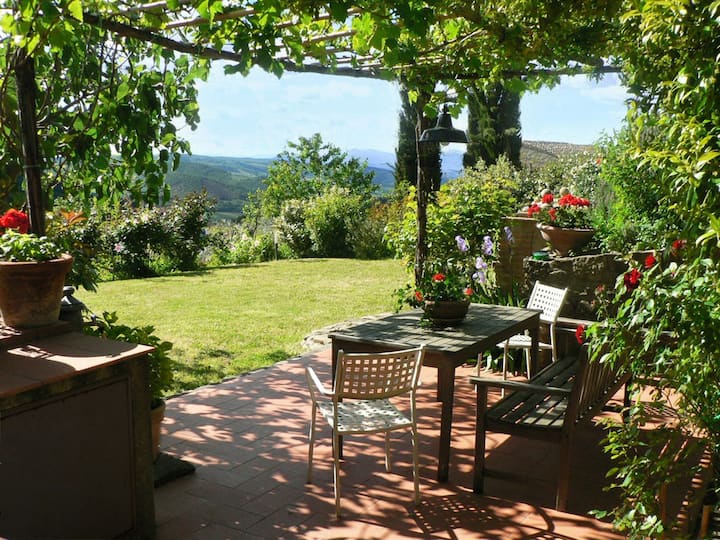 Villa In Chianti, Dorfnah,wi-fi,garten Mit Blick,familienfreundlich,bis 6 Pers - Radda in Chianti