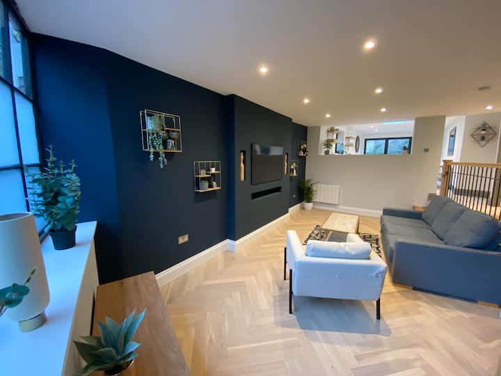 Beautiful Cottage Close To Beaches And Shops - Anstey's Cove