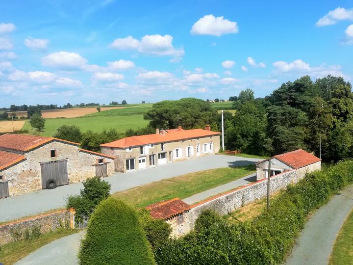 Gites De La Noue, La Bergerie, 15m Du Puy Du Fou! - Les Herbiers