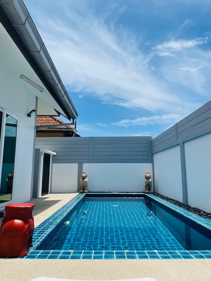 Beautiful House With Private Pool And Jacuzzi - Pattaya City
