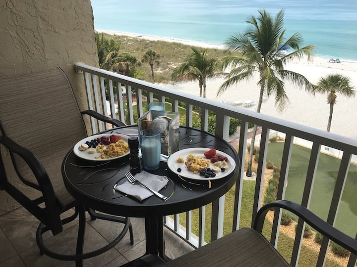 Beach Front Penthouse With View Of The Gulf - Longboat Key, FL