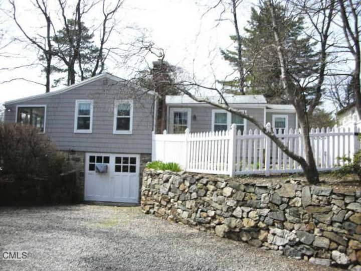 Private Cottage In Rowayton - Norwalk, CT