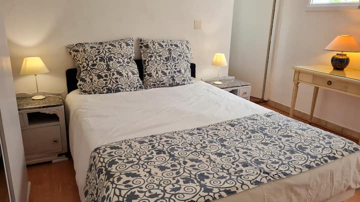 Appartement Ensoleillé Pour 4 Pers Vue Sur Jardin, - Lourdes