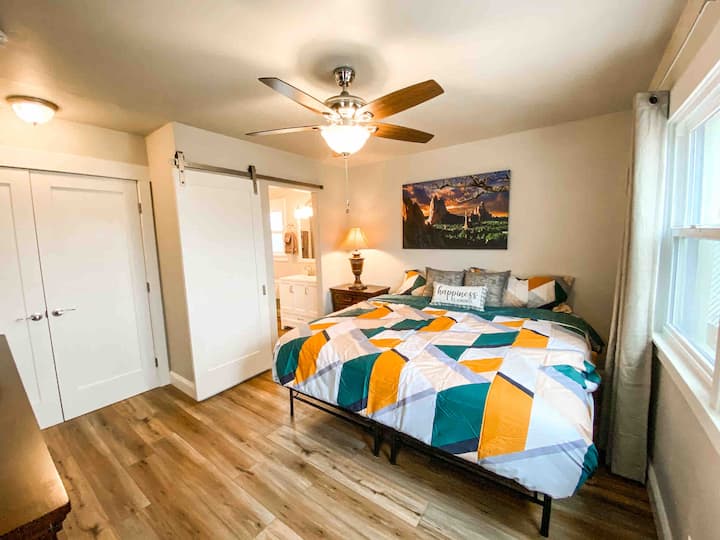 Adorable Guest Suite | Central-trendy Neighborhood - Colorado Springs