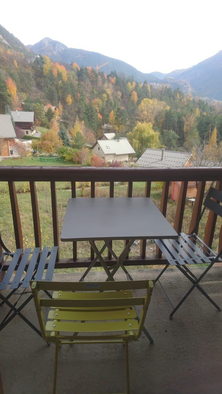 Charmant T3 Au Calme, Proche De La Rivière - Vallée de la Clarée