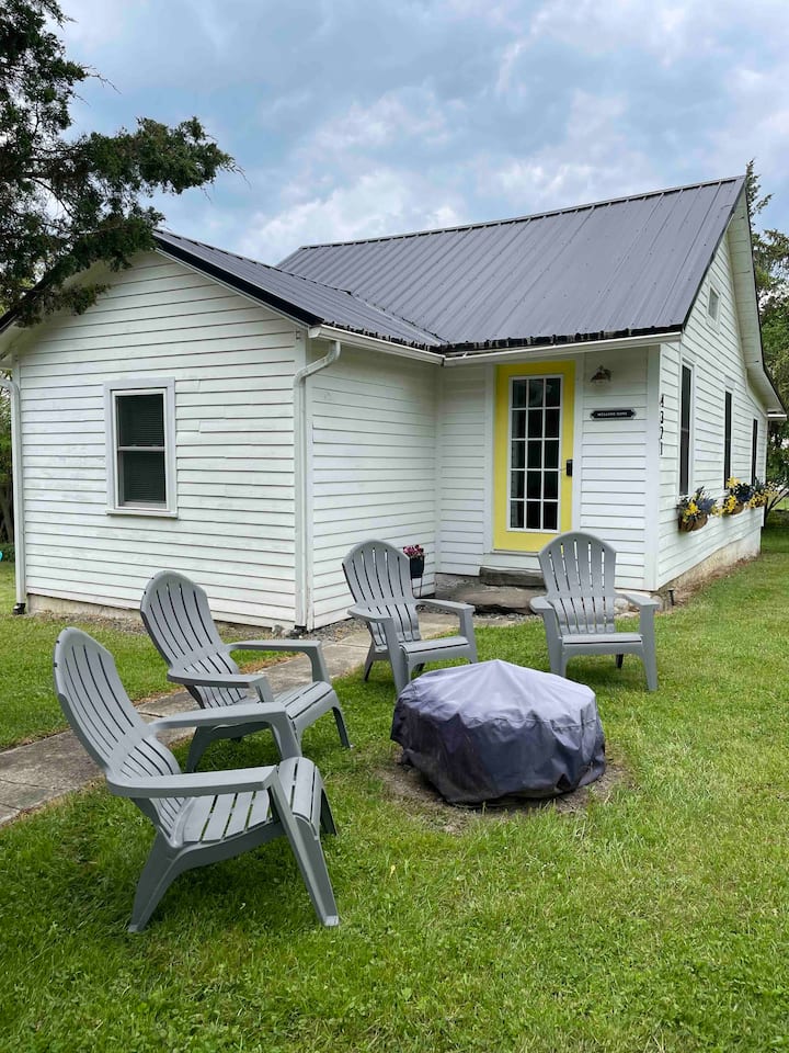 Wineries Eateries Hike Gorges Brewery Distillery - Watkins Glen, NY