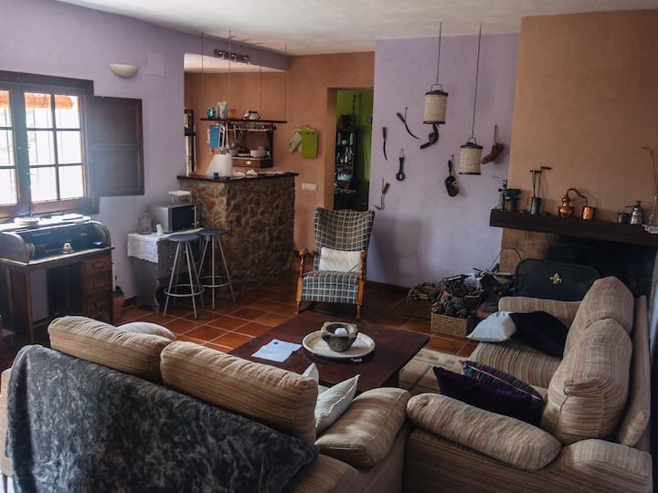 Chalet Con Piscina En La Sierra Calderona - Torres Torres